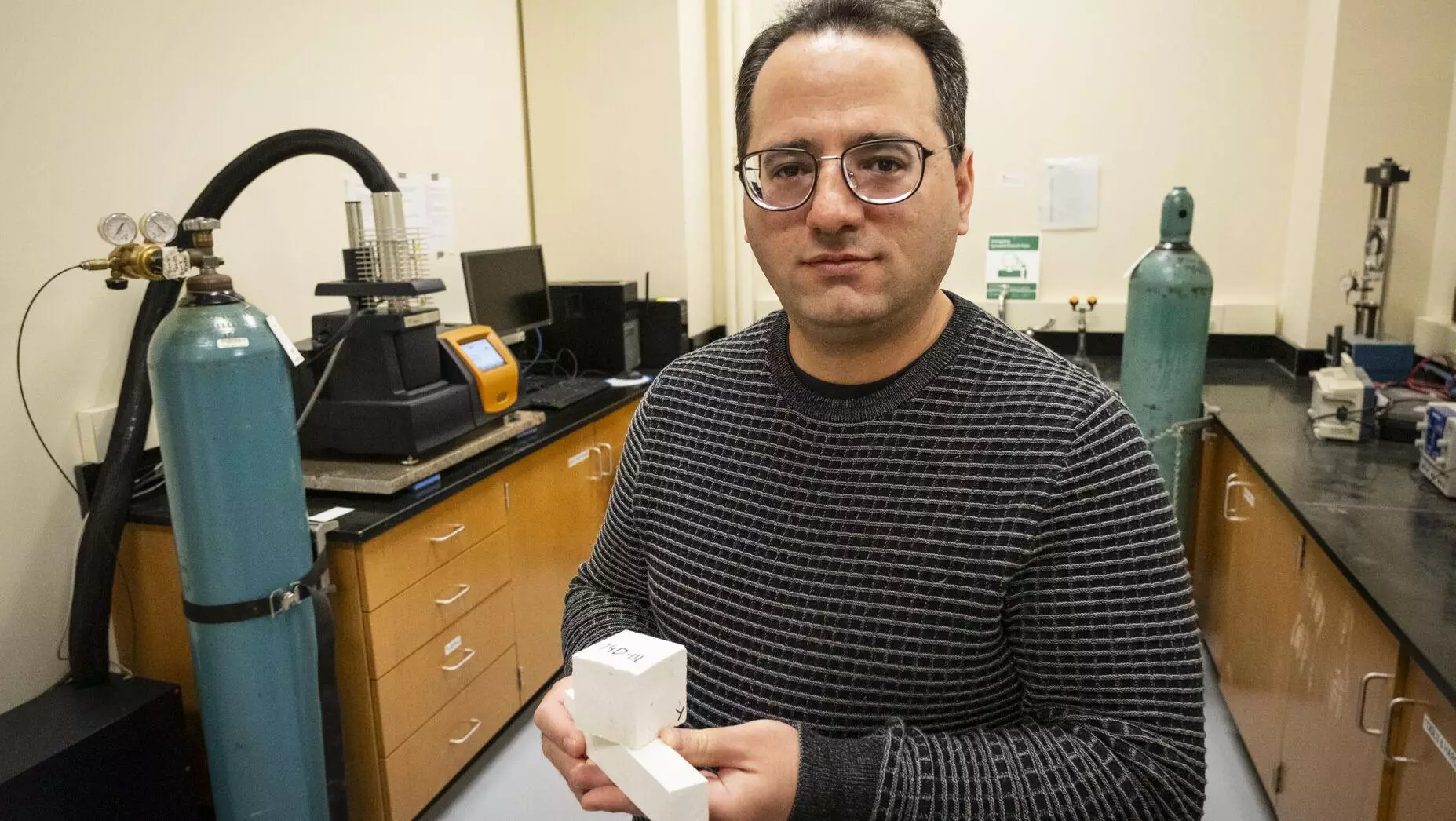 « Un béton révolutionnaire » : cet ingénieur américain double la force ...